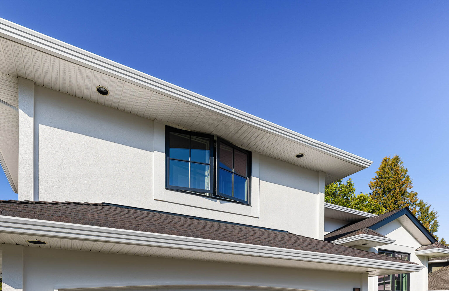 Crescent House - Legacy Windows & Doors